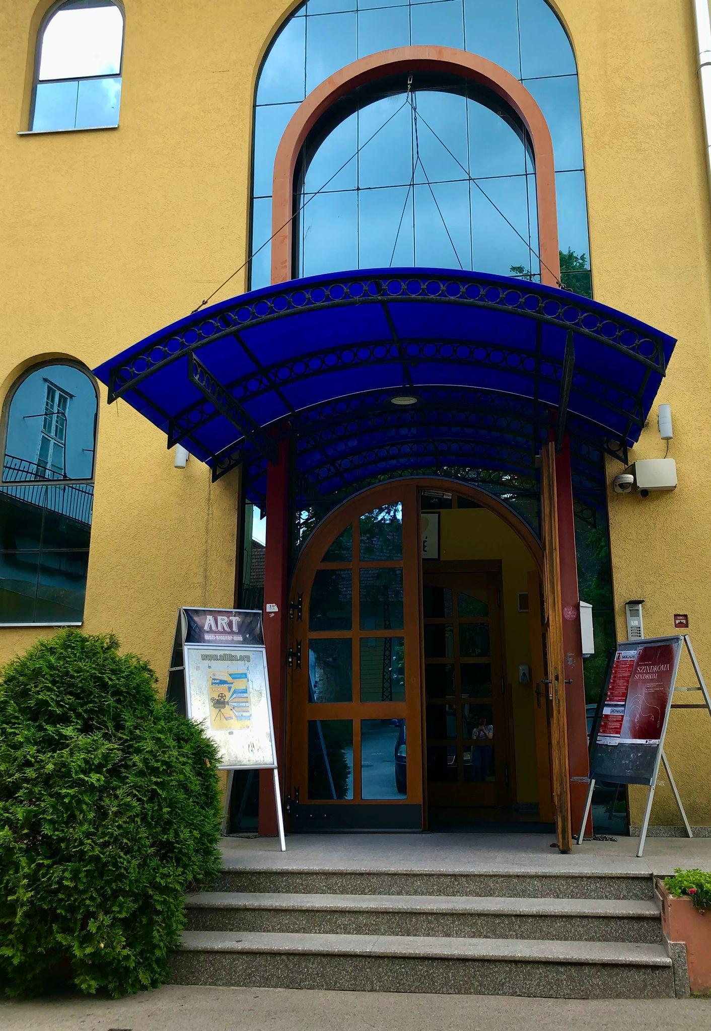Pozorište "Deže Kostolanji": Mala institucija, Velika inspiracija ...